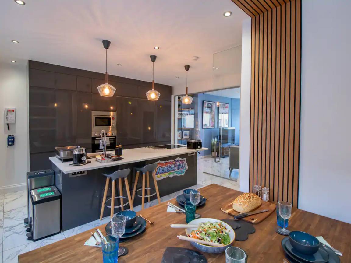 93 M² House ∙ 3 Bedrooms ∙ 5 Guests - Tynemouth