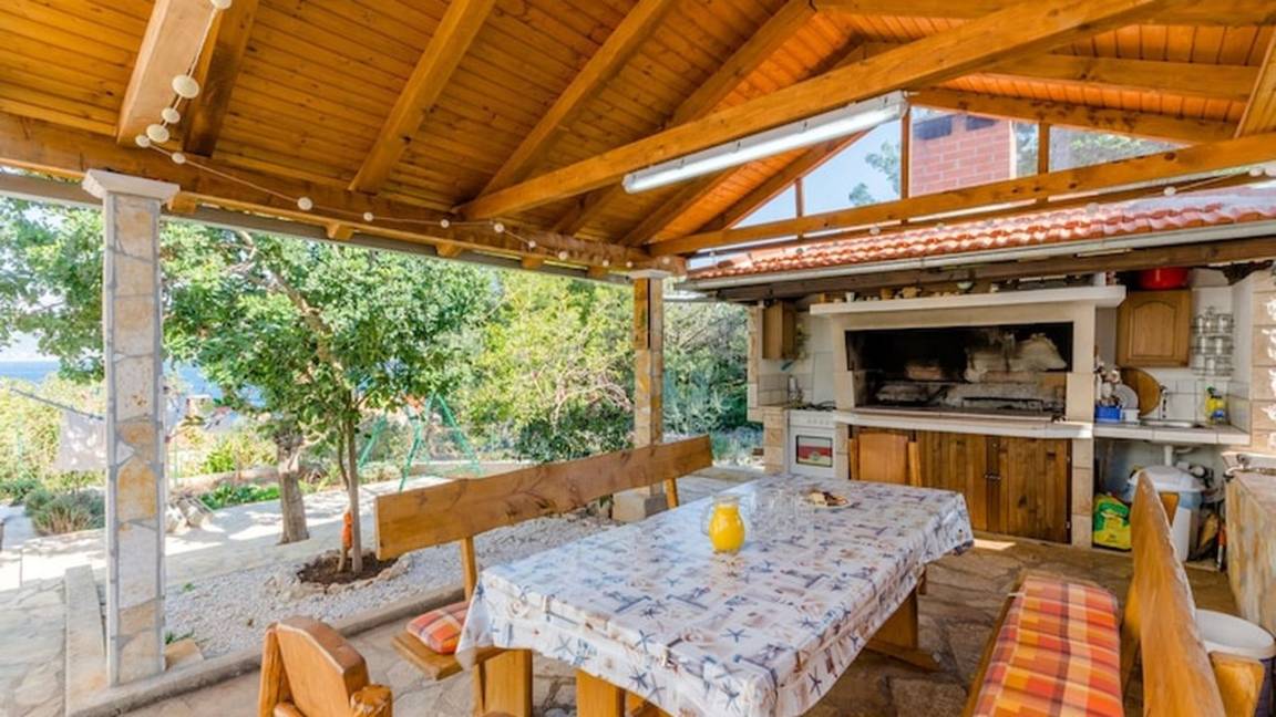 50 M² Ferienwohnung ∙ 2 Schlafzimmer ∙ 4 Gäste - Supetar