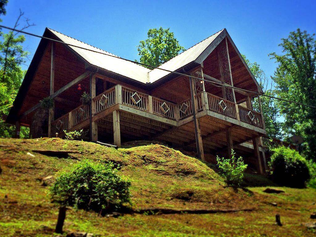 Cabin ∙ 1 Bedroom ∙ 4 Guests - Cherokee, NC