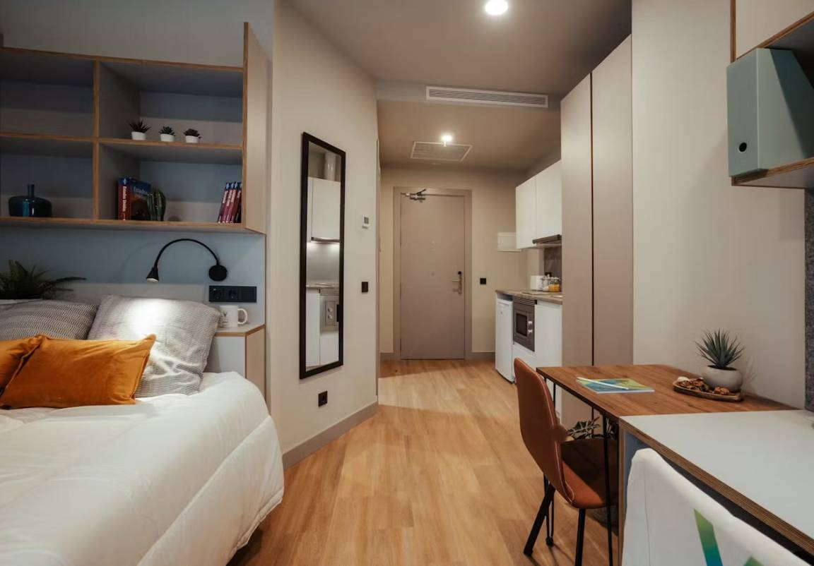 18 M² Apartamento ∙ 1 Huésped - Badalona