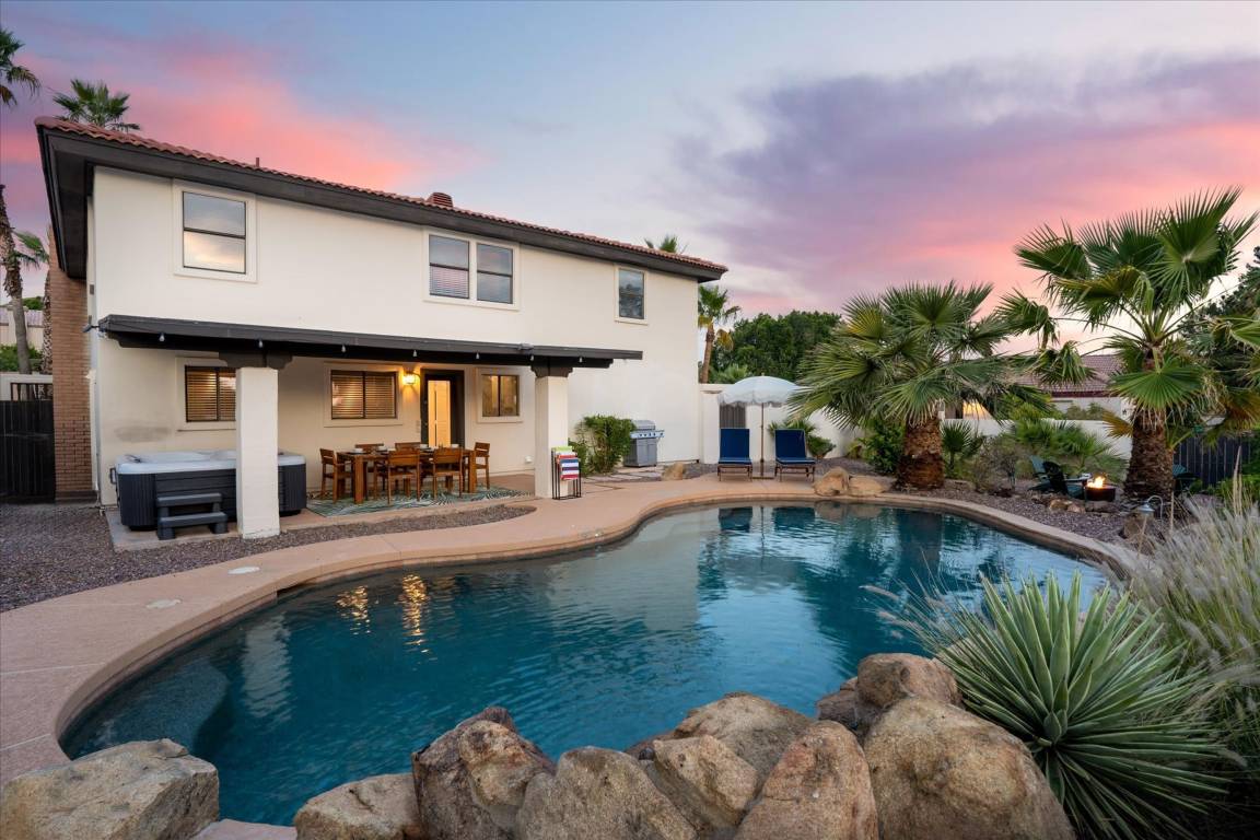Apartment ∙ 5 Bedrooms ∙ 18 Guests - azstateparks, Phoenix