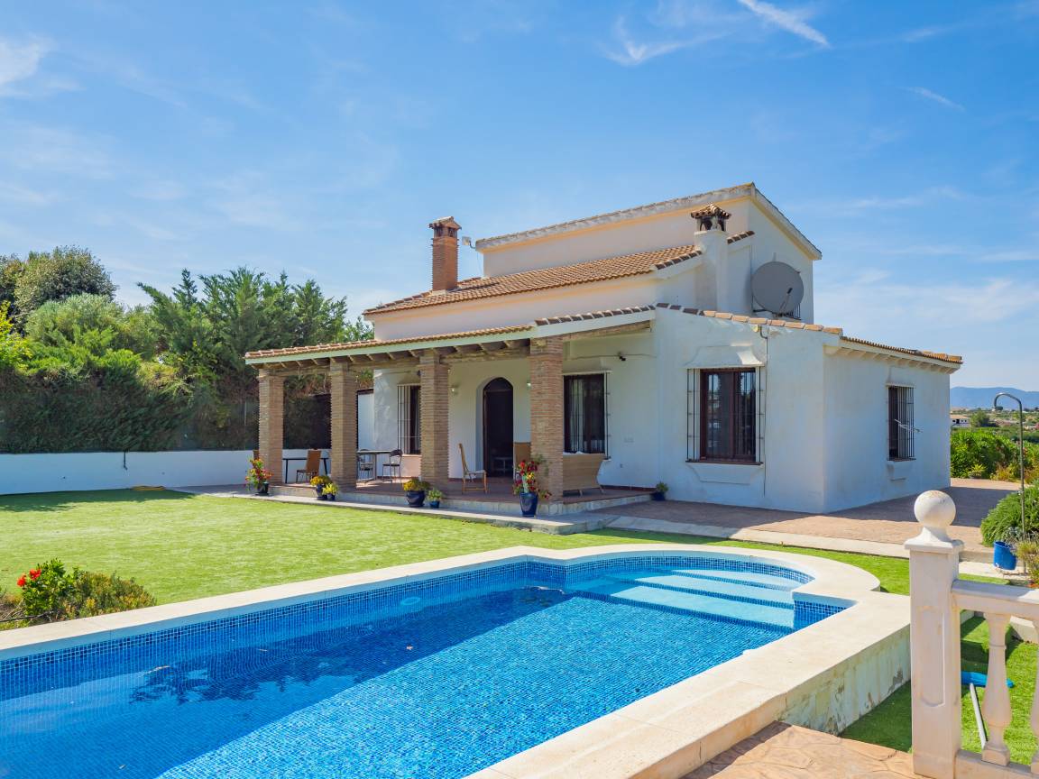 140 M² Cottage ∙ 4 Bedrooms ∙ 8 Guests - Alhaurín el Grande
