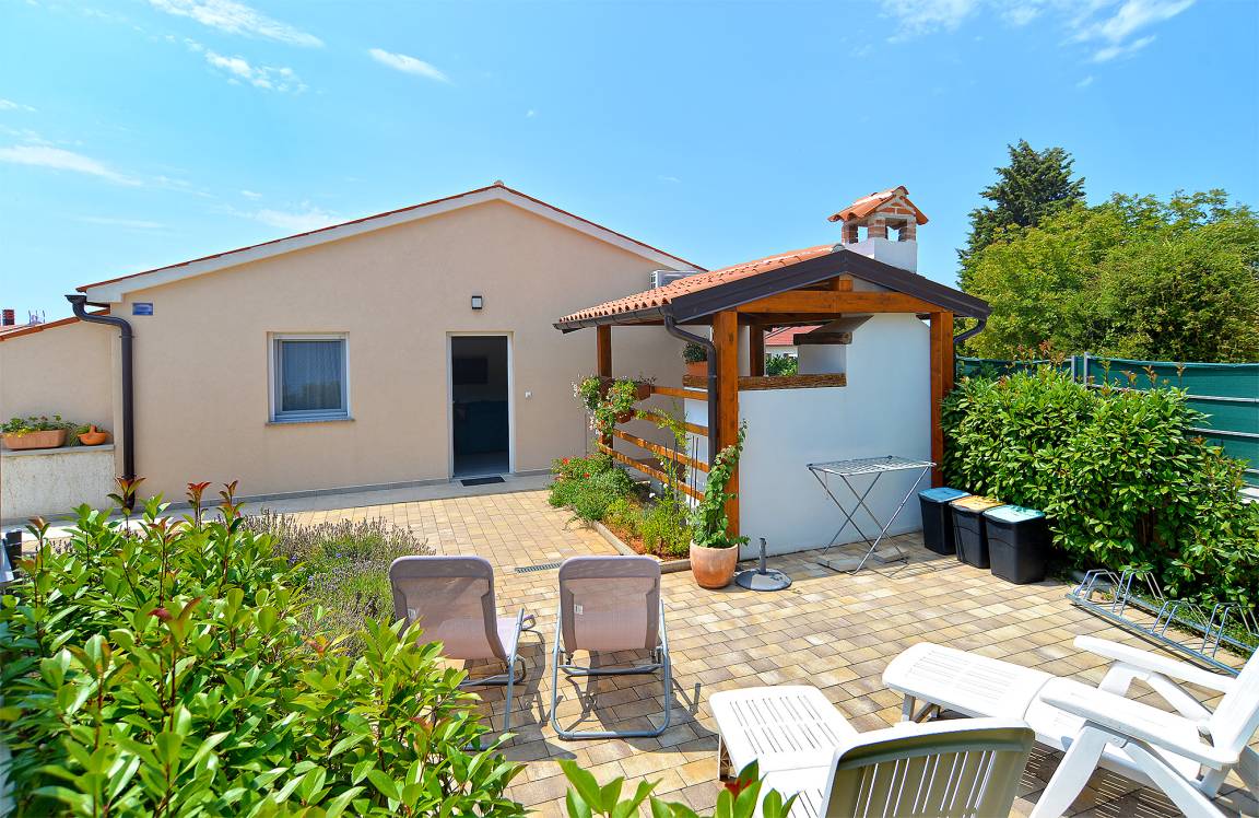 37 M² Ferienhaus ∙ 1 Schlafzimmer ∙ 4 Gäste - Peroj