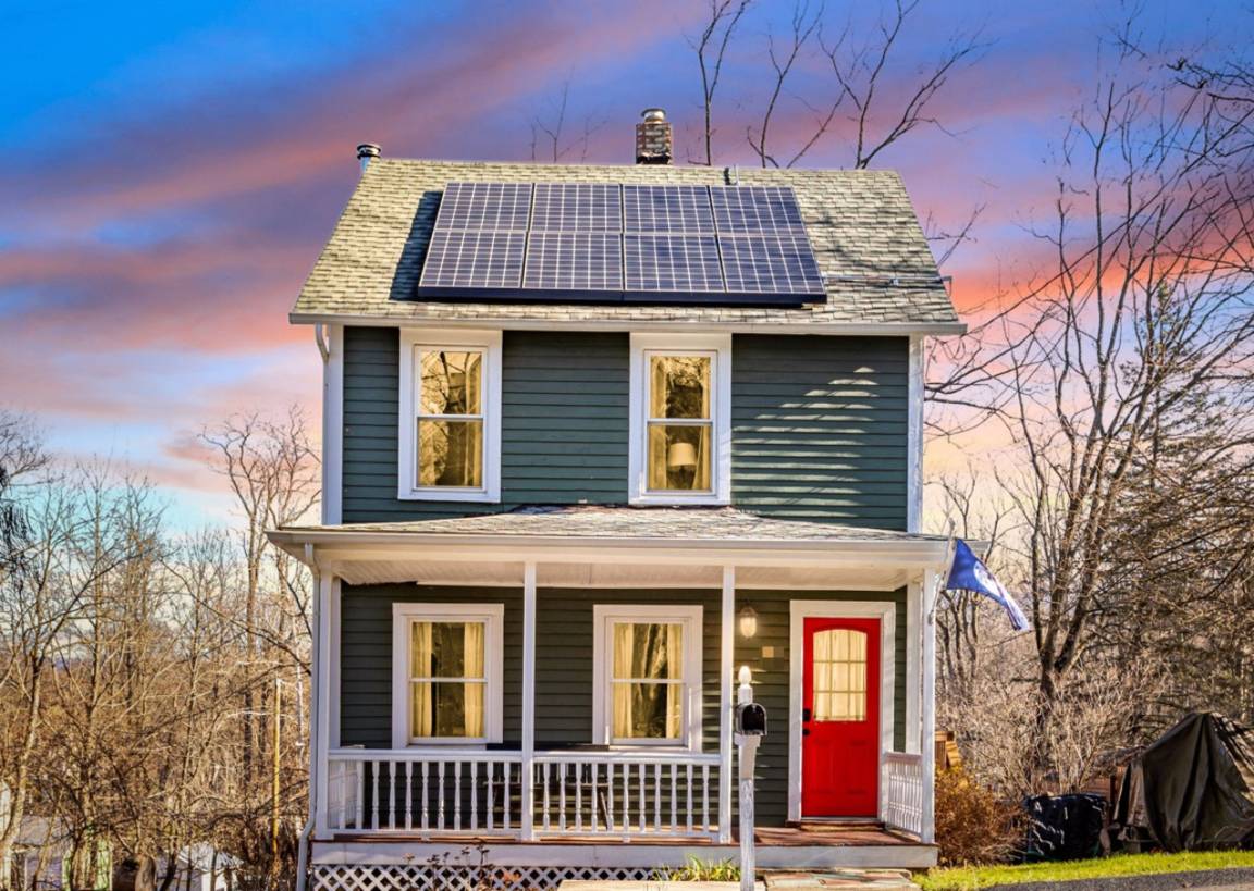 House ∙ 3 Bedrooms ∙ 7 Guests - Newburgh, NY