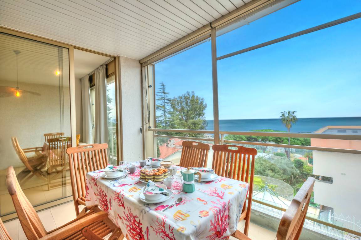 55 M² Appartamento Vacanza ∙ 1 Camera Da Letto ∙ 4 Ospiti - Bordighera