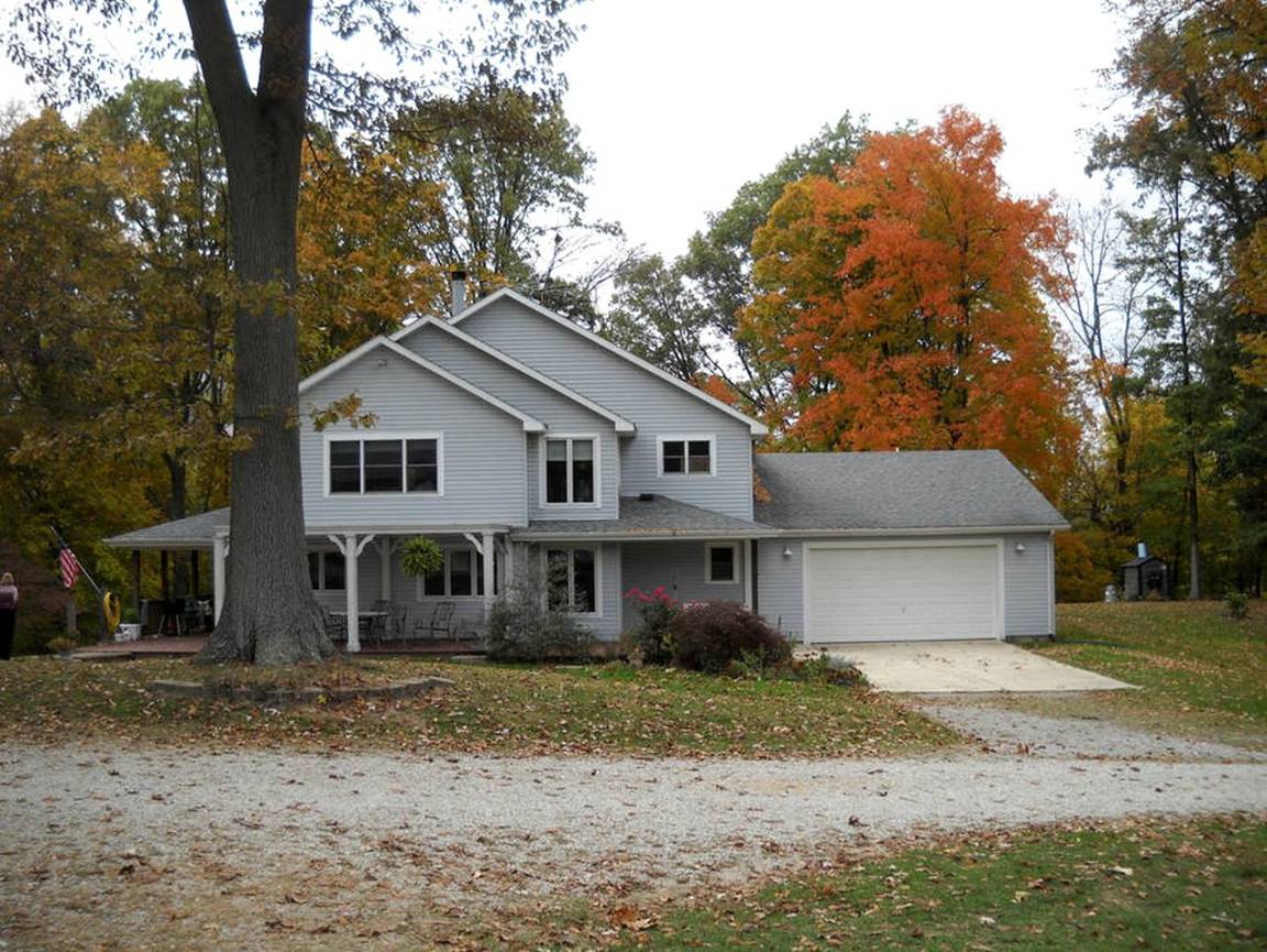 Lodge ∙ 2 Bedrooms ∙ 6 Guests - Leesburg, OH