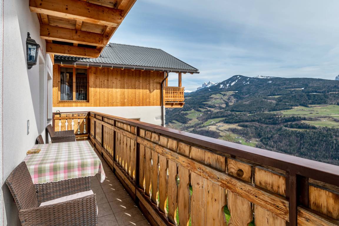55 M² Apartment ∙ 2 Bedrooms ∙ 5 Guests - Ortisei