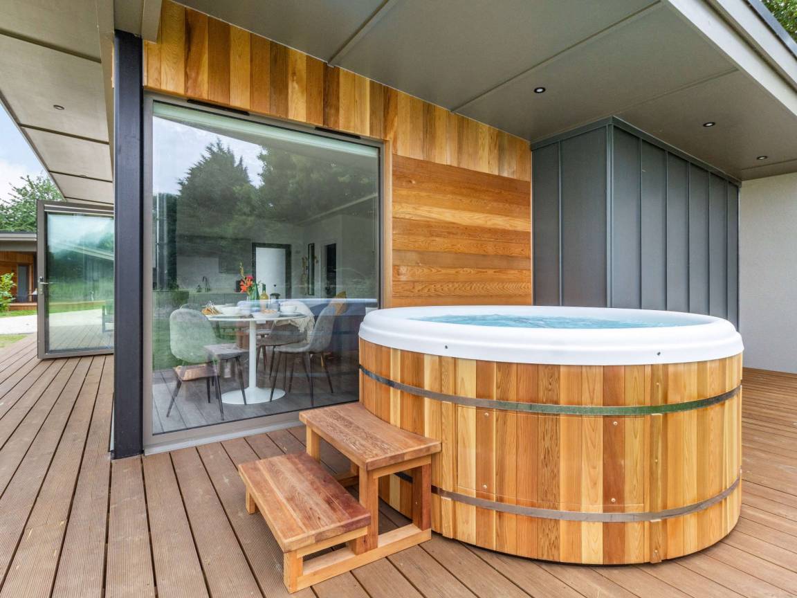 Cottage ∙ 2 Bedrooms ∙ 4 Guests - Essex
