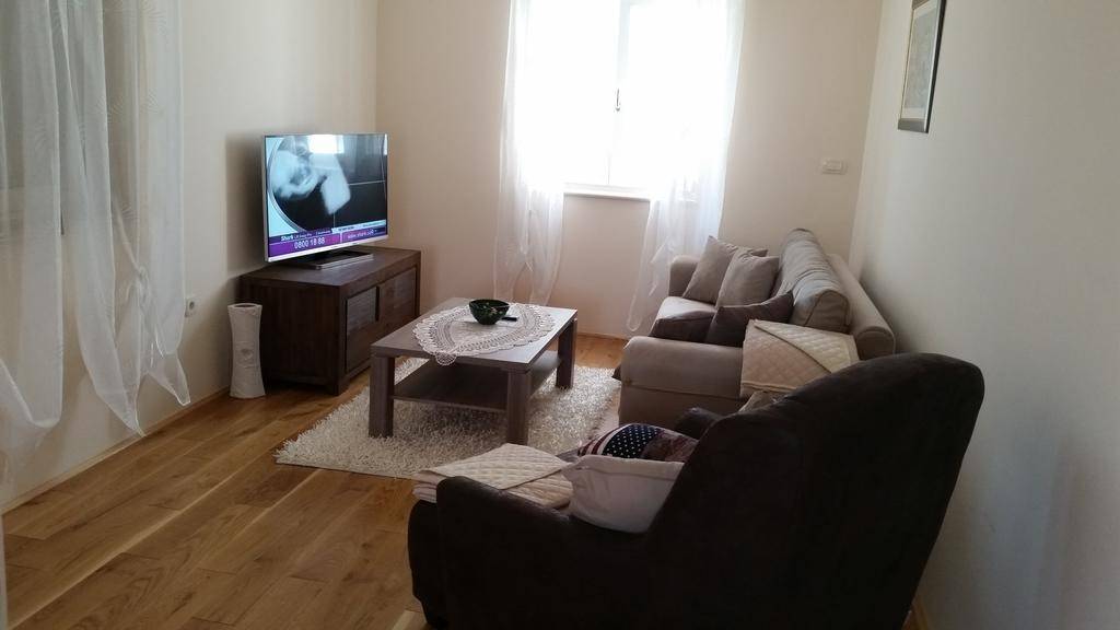 80 M² Ferienwohnung ∙ 2 Schlafzimmer ∙ 4 Gäste - Sveti Filip i Jakov