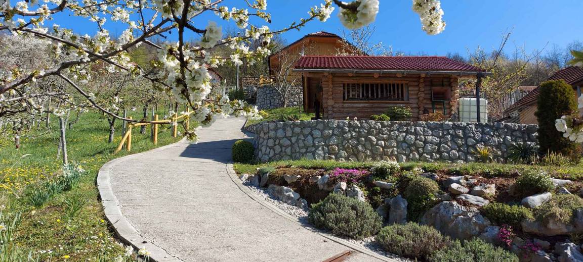 88 M² House ∙ 2 Bedrooms ∙ 4 Guests - Dolenjske Toplice