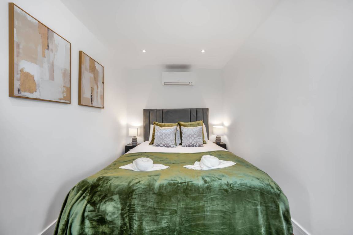 Apartment ∙ 1 Bedroom ∙ 4 Guests - London