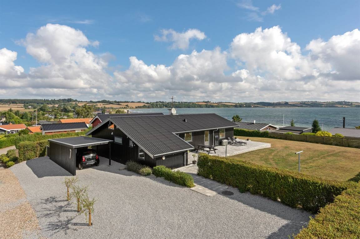 98 M² House ∙ 2 Bedrooms ∙ 4 Guests - Sønderborg