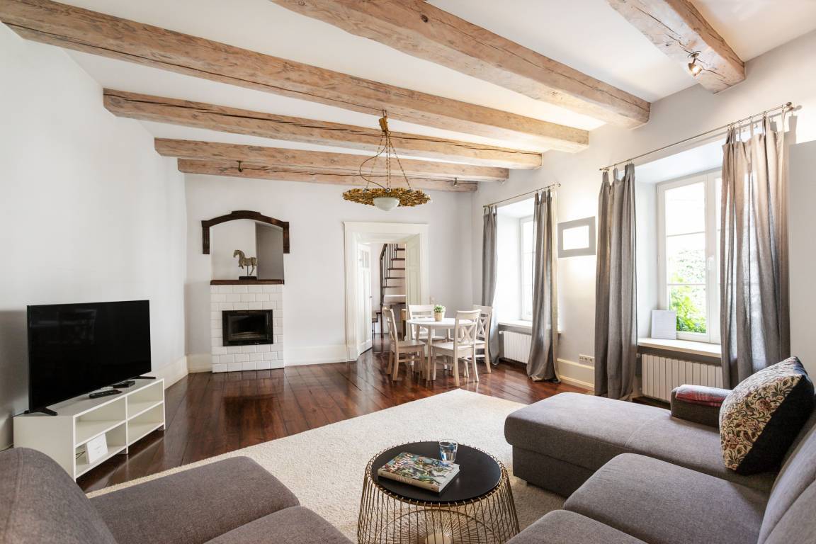 132 M² Appartement ∙ 3 Slaapkamers ∙ 6 Gasten - Vilnius