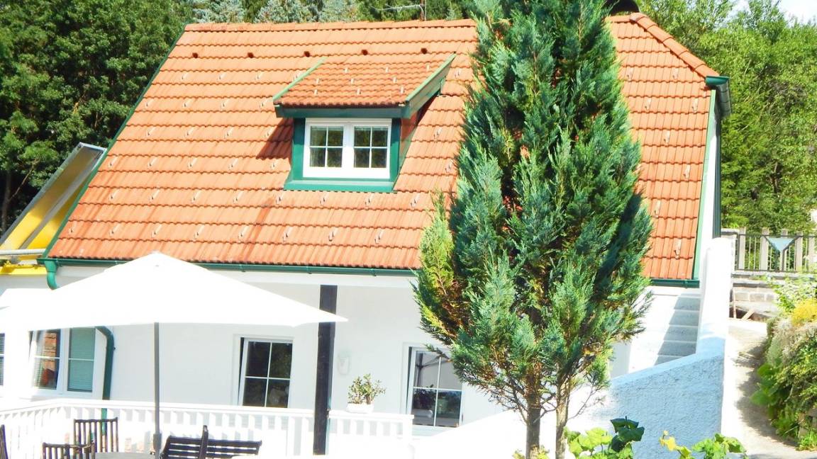80 M² Ferienhaus ∙ 2 Schlafzimmer ∙ 7 Gäste - Wiener Neustadt