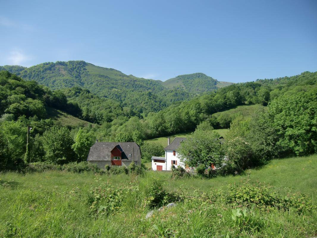 52 M² Gîte ∙ 2 Bedrooms ∙ 4 Guests - Pyrenees