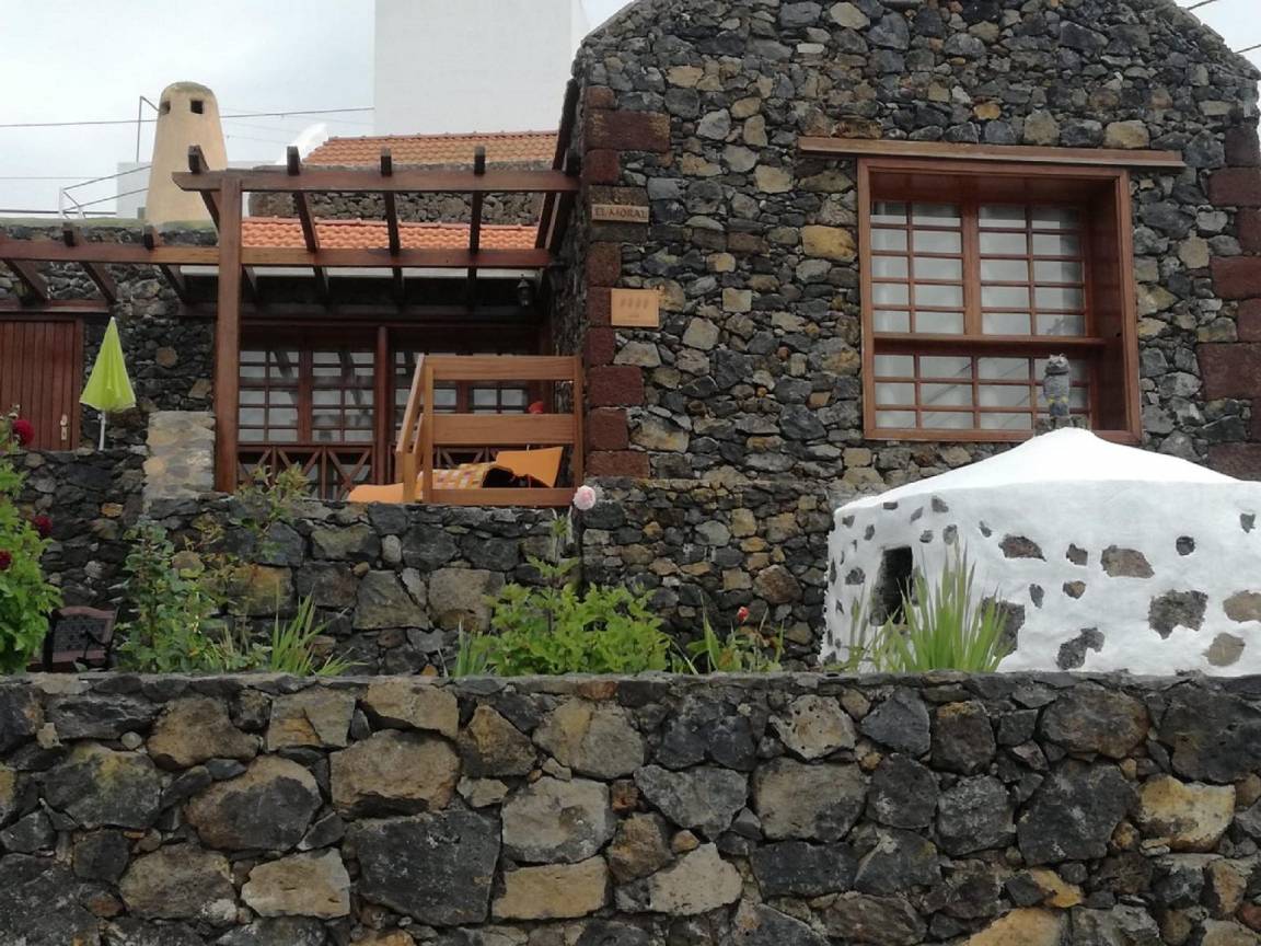 69 M² Ferienhaus ∙ 1 Schlafzimmer ∙ 3 Gäste - El Hierro