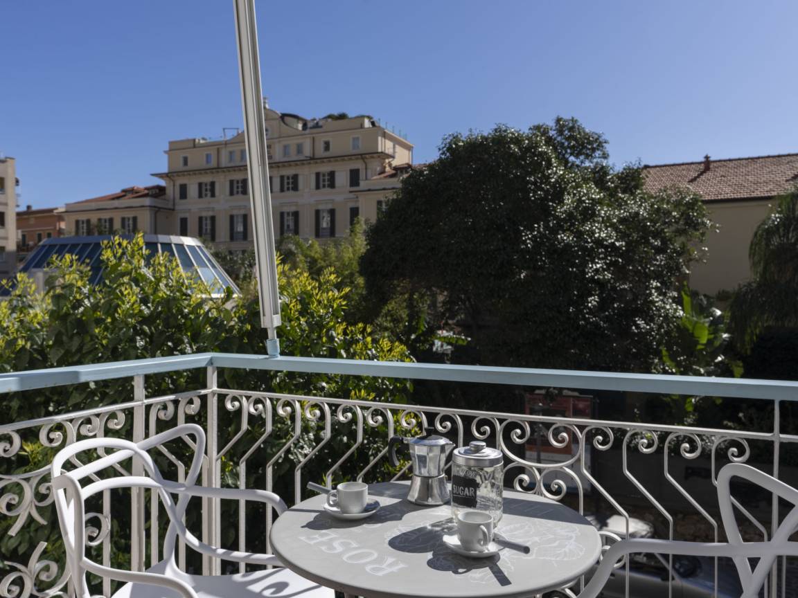 85 M² Apartment ∙ 2 Bedrooms ∙ 4 Guests - Alassio