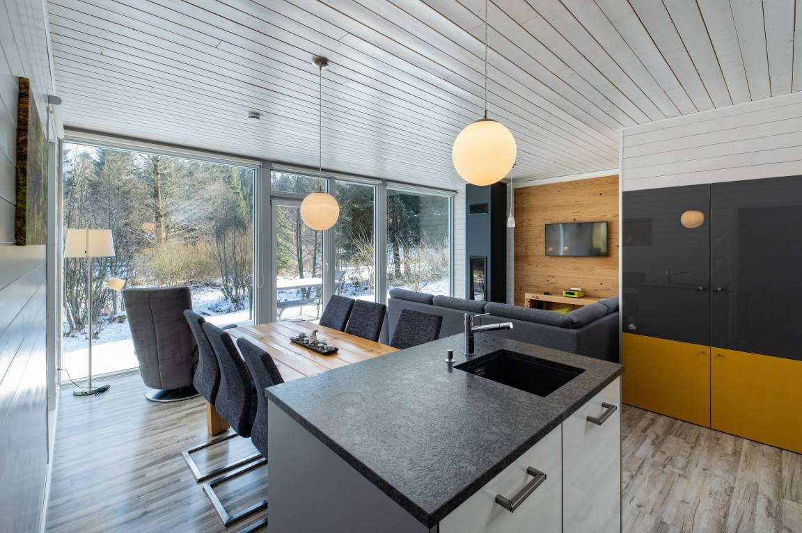 70 M² Ferienhaus ∙ 2 Schlafzimmer ∙ 4 Gäste - Ruhla