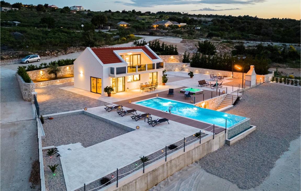 100 M² House ∙ 2 Bedrooms ∙ 5 Guests - Supetar