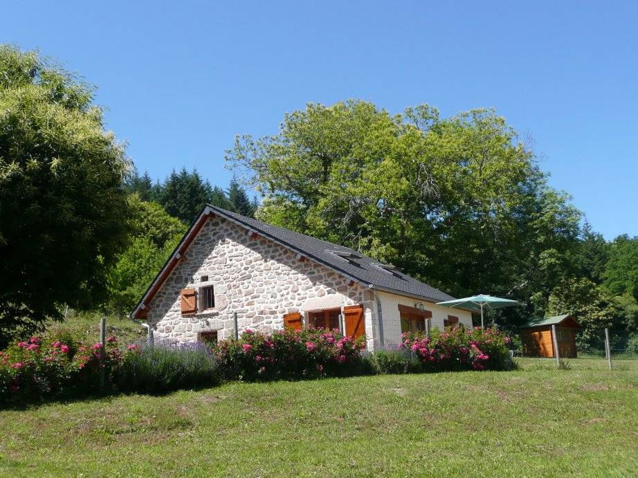 75 M² Gîte ∙ 2 Chambres ∙ 4 Personnes - Corrèze