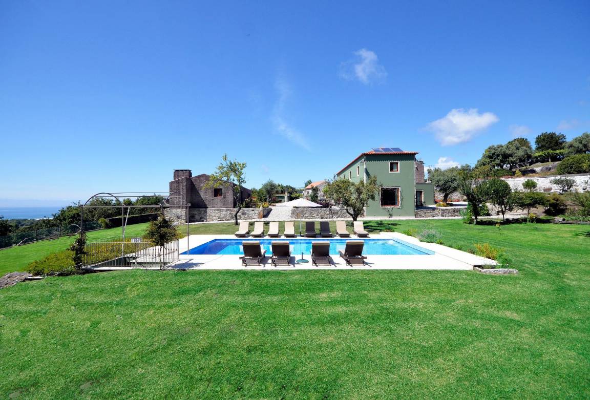 520 M² Huis ∙ 6 Slaapkamers ∙ 14 Gasten - Afife