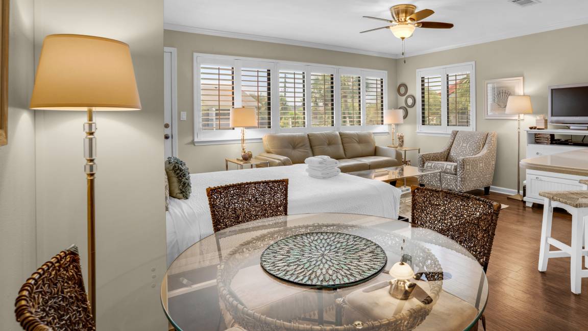 688 M² Apartment ∙ 2 Guests - Seacrest, FL