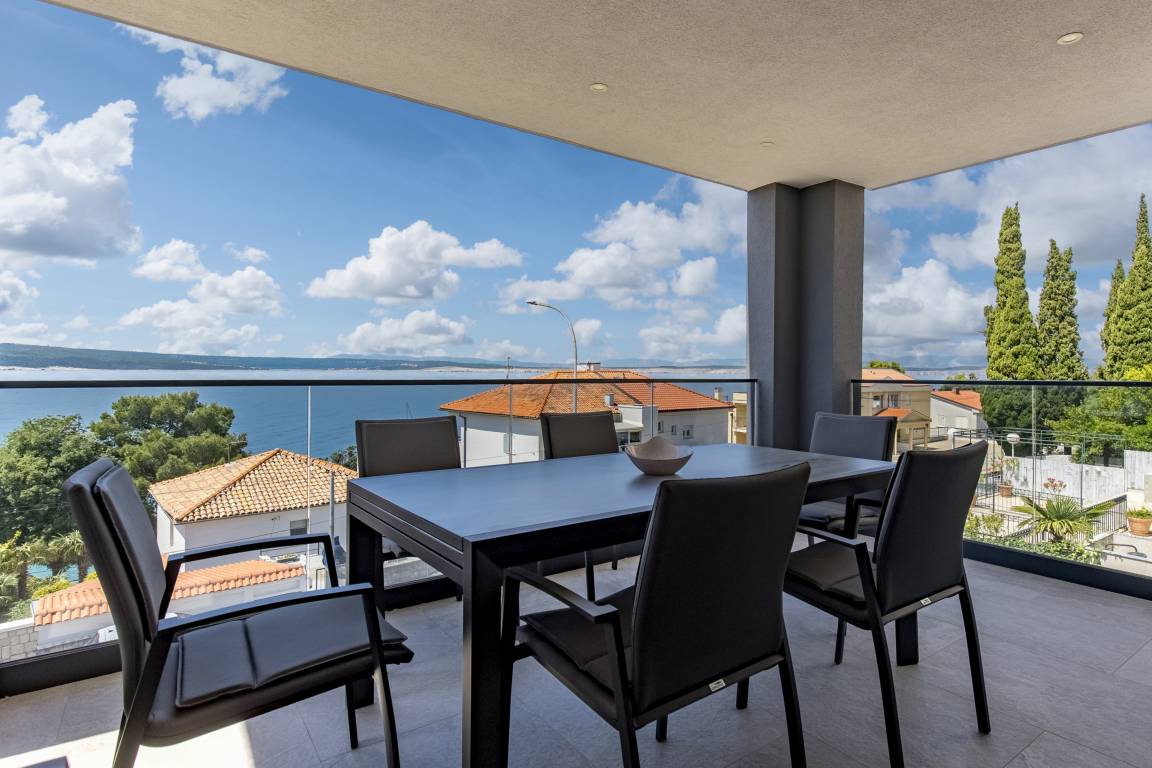 115 M² Ferienwohnung ∙ 3 Schlafzimmer ∙ 6 Gäste - Crikvenica