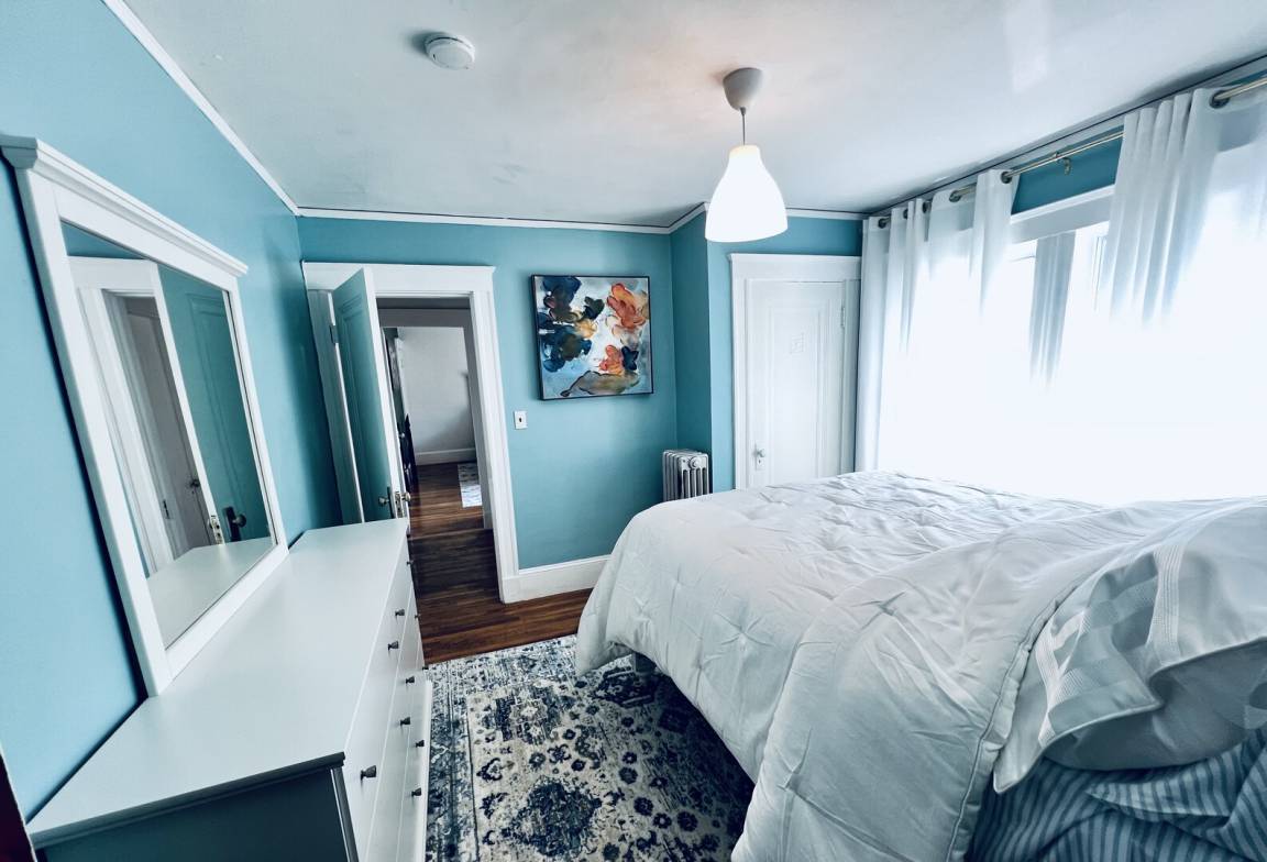 139 M² House ∙ 2 Bedrooms ∙ 1 Guest - Salem, MA