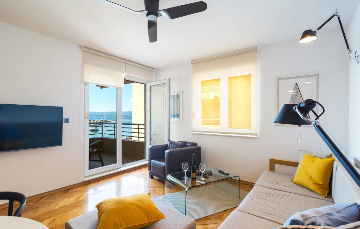 73 M² Apartment ∙ 3 Bedrooms ∙ 5 Guests - Omiš