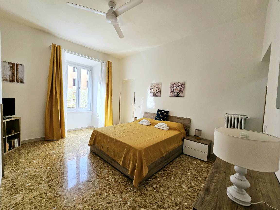 77 M² Apartamento ∙ 1 Habitación ∙ 4 Huéspedes - Roma