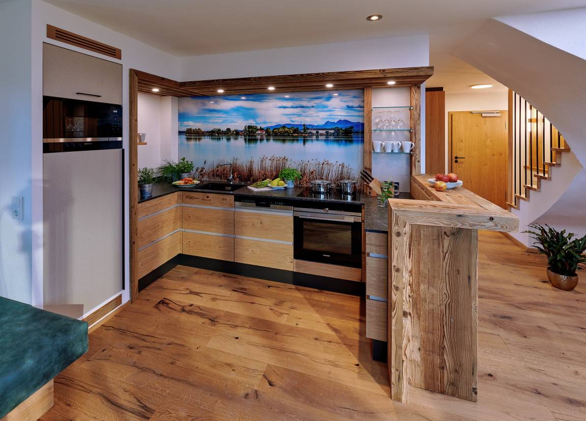 80 M² Ferienwohnung ∙ 2 Schlafzimmer ∙ 2 Gäste - Chiemsee