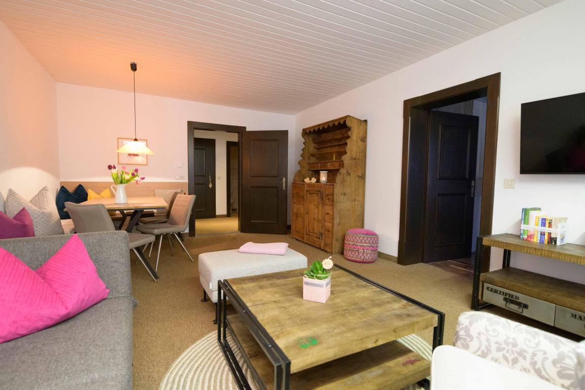130 M² Appartement ∙ 4 Chambres ∙ 10 Personnes - Pertisau