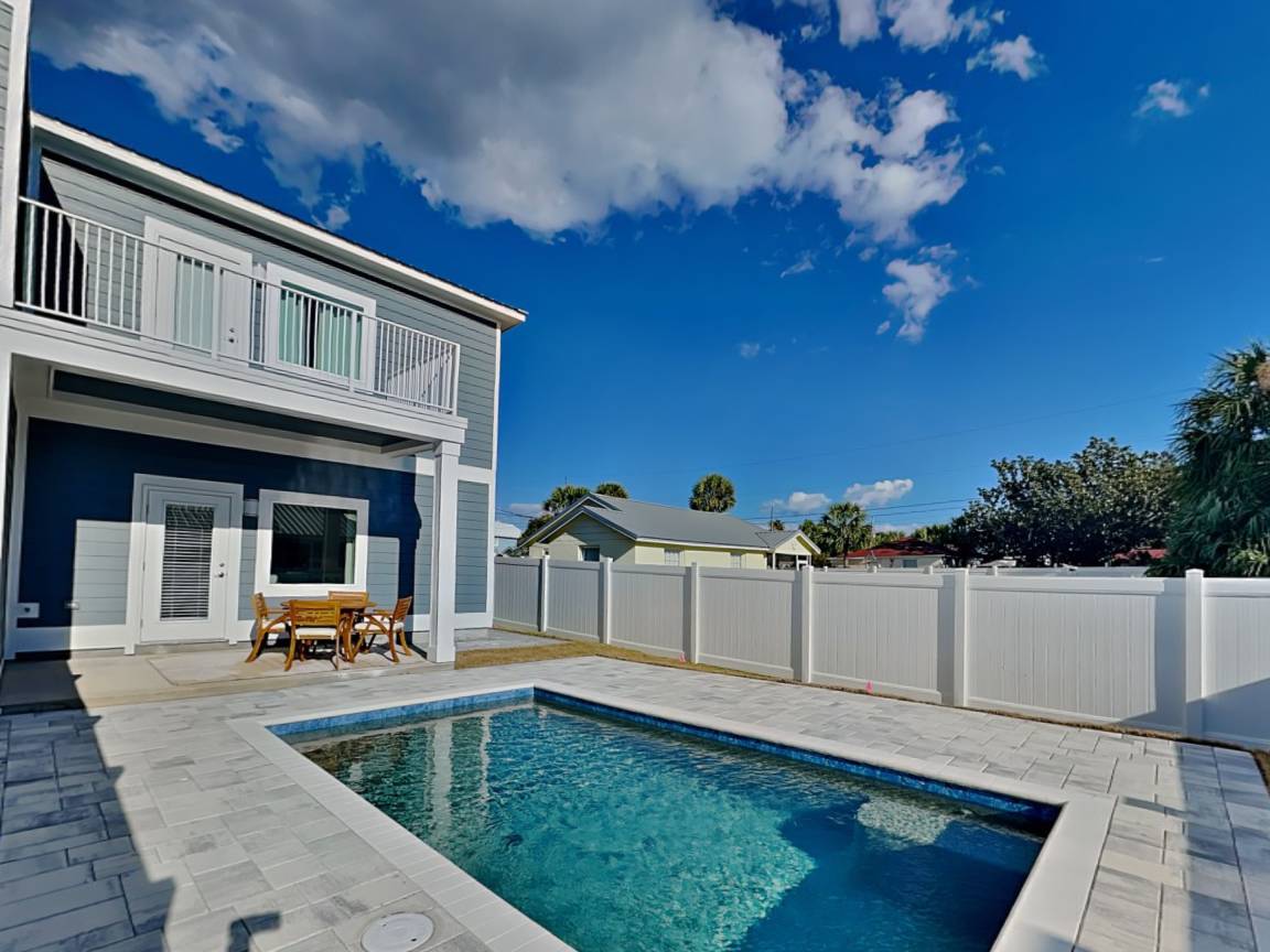 184 M² House ∙ 4 Bedrooms ∙ 12 Guests - Panama City Beach, FL