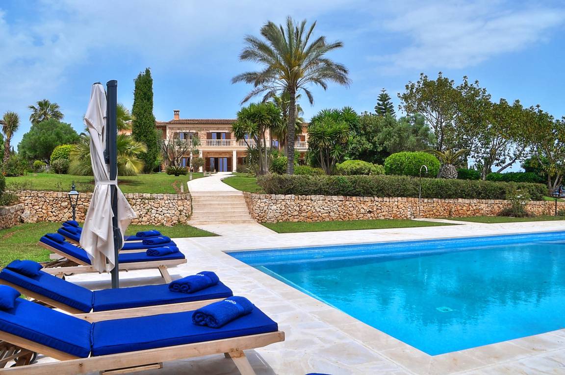 Villa ∙ 8 Slaapkamers ∙ 16 Gasten - Porto Cristo