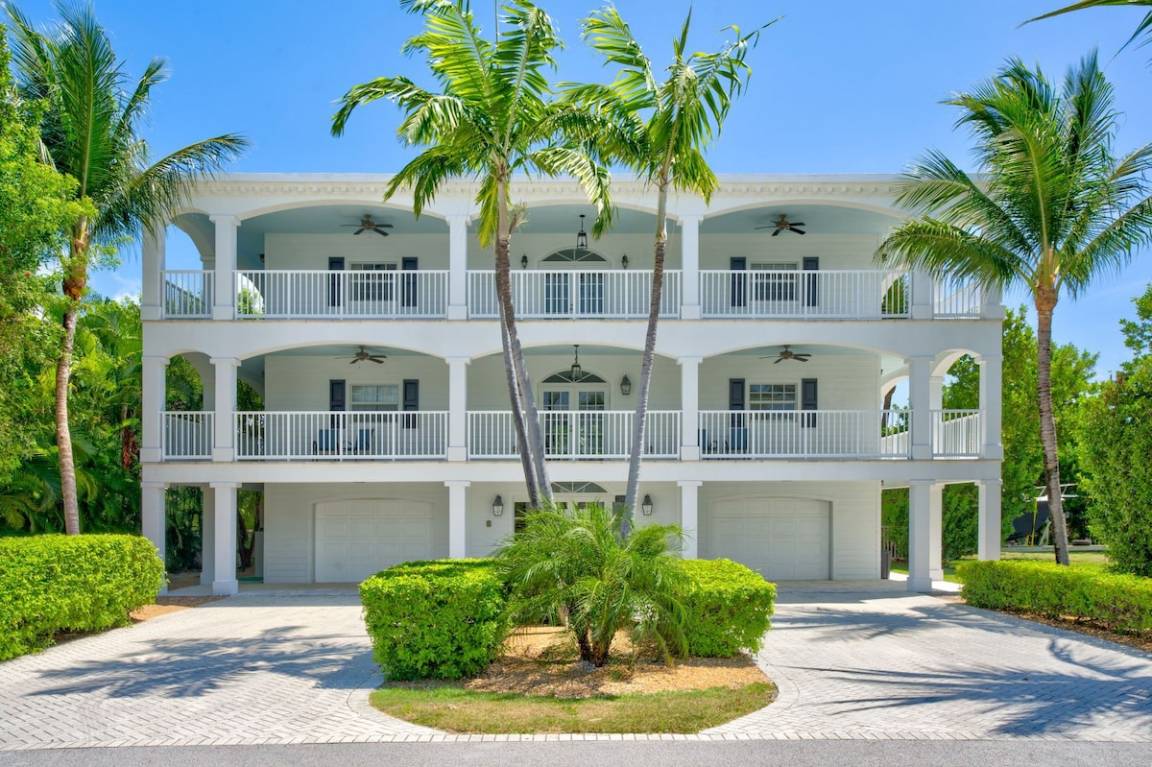 335 M² House ∙ 5 Bedrooms ∙ 10 Guests - Key Colony Beach, FL