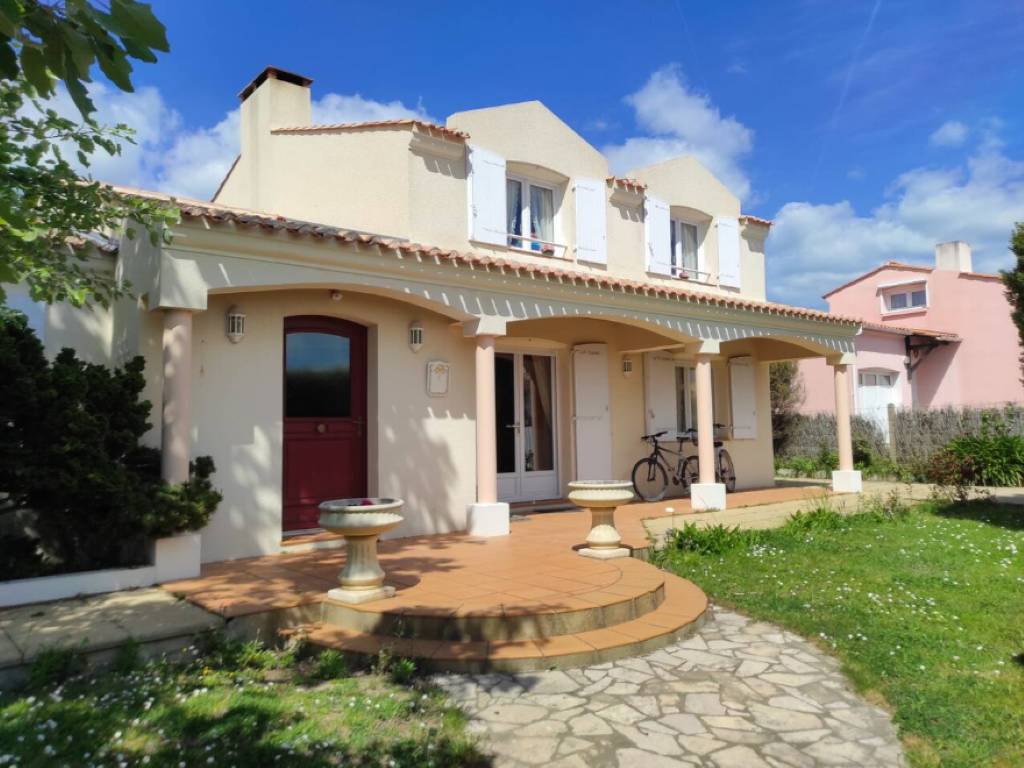 140 M² Maison De Vacances ∙ 4 Chambres ∙ 8 Personnes - Bretignolles-sur-Mer