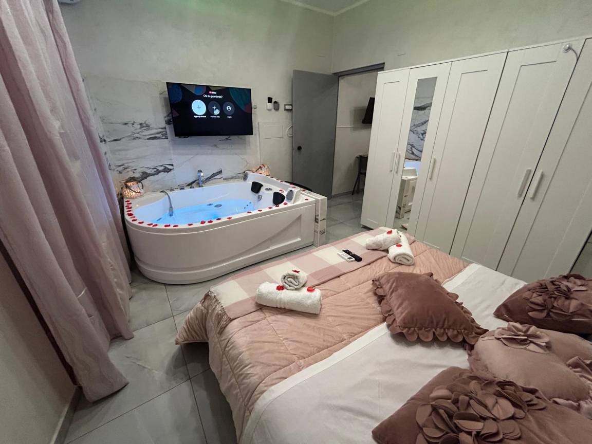 Apartment ∙ 1 Bedroom ∙ 4 Guests - Naples Airport (NAP)