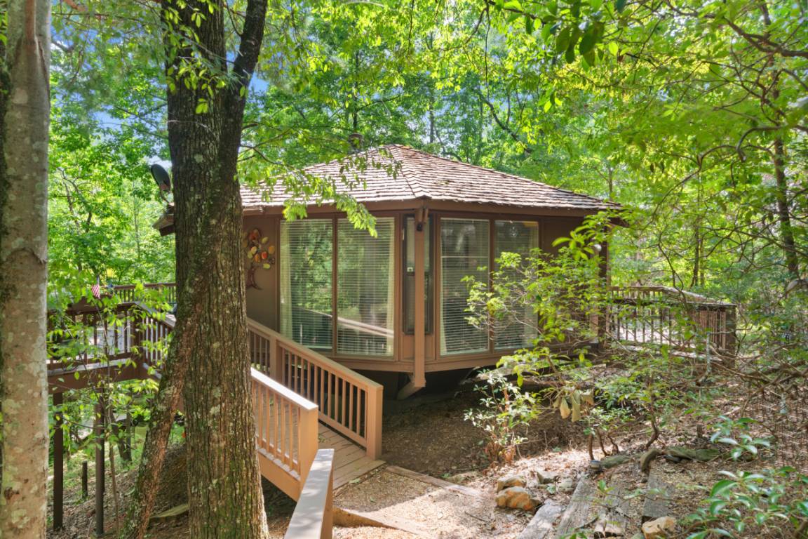 116 M² Cabin ∙ 2 Bedrooms ∙ 4 Guests - Jasper, GA