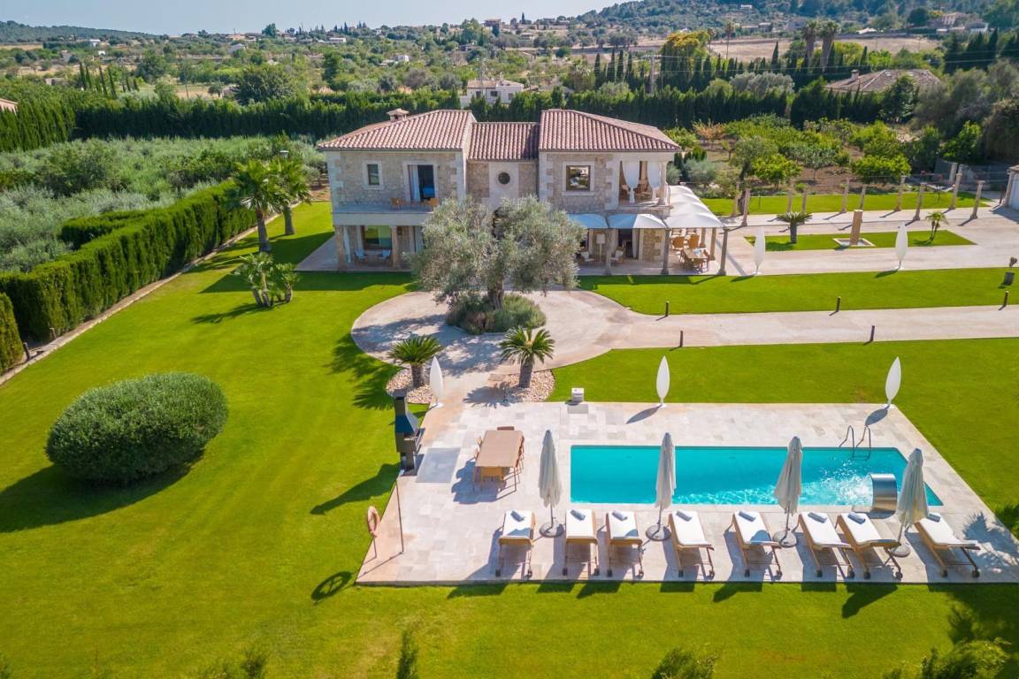 358 M² House ∙ 4 Bedrooms ∙ 8 Guests - Selva