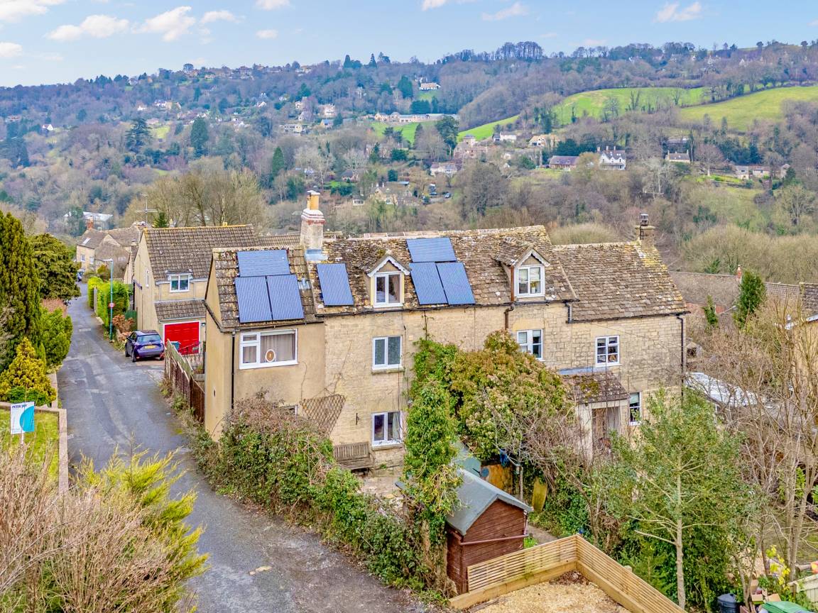 Cottage ∙ 2 Bedrooms ∙ 4 Guests - Tetbury