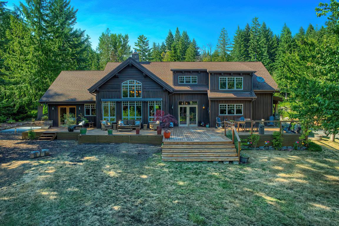 256 M² House ∙ 3 Bedrooms ∙ 10 Guests - Carson, WA