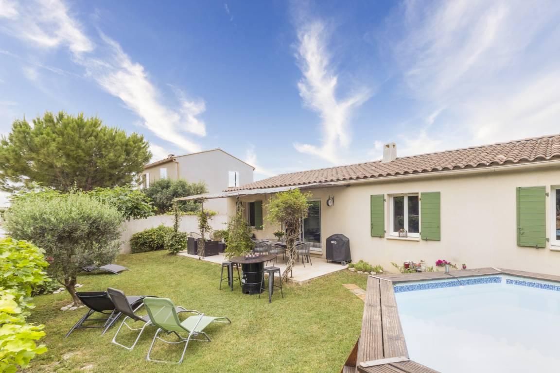93 M² Villa ∙ 3 Bedrooms ∙ 6 Guests - Avignon
