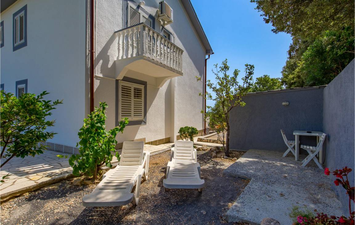 38 M² Ferienwohnung ∙ 1 Schlafzimmer ∙ 3 Gäste - Rab