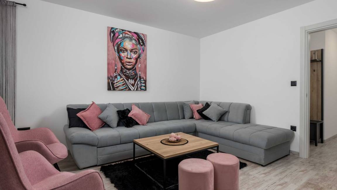 300 M² Ferienwohnung ∙ 5 Schlafzimmer ∙ 10 Gäste - Istrien