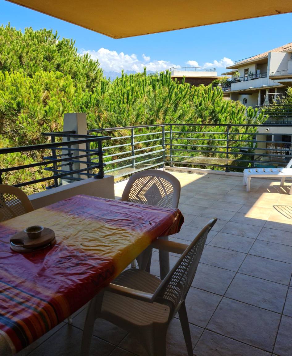 95 M² Appartement ∙ 3 Chambres ∙ 8 Personnes - Calvi