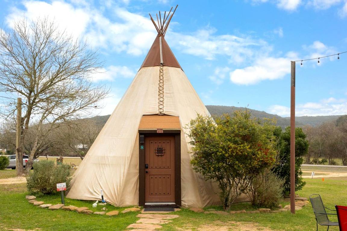 Camping-unterkunft ∙ 1 Schlafzimmer ∙ 6 Gäste - Canyon Lake, TX