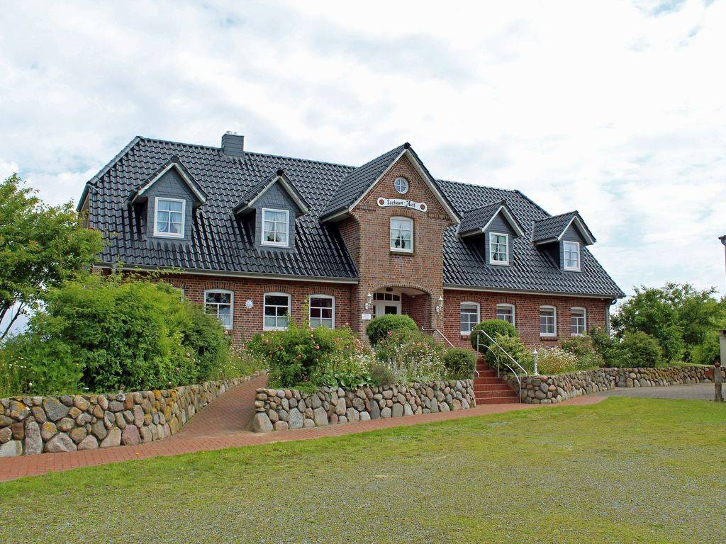 90 M² Apartment ∙ 2 Bedrooms ∙ 4 Guests - Husum