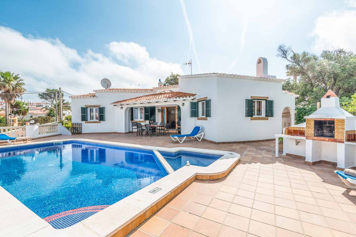 18 M² Villa ∙ 4 Bedrooms ∙ 8 Guests - Alaior