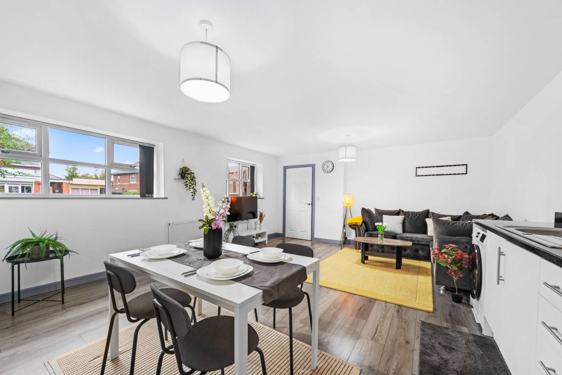 90 M² Apartment ∙ 2 Bedrooms ∙ 5 Guests - Wakefield, UK
