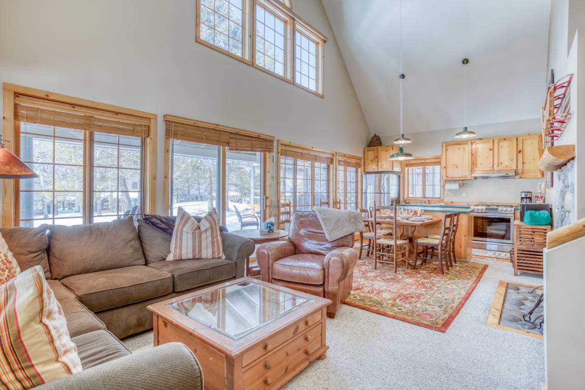 123 M² House ∙ 3 Bedrooms ∙ 8 Guests - Sunriver, OR